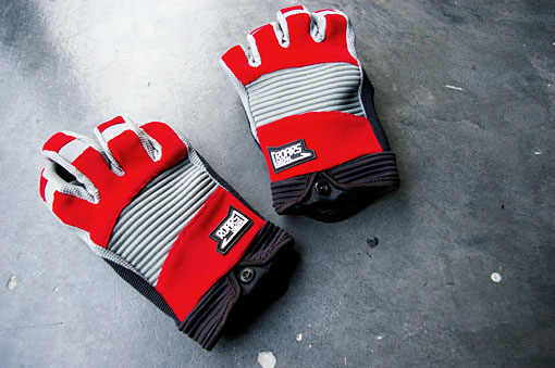 ROARS ORIGINAL Another hand grove